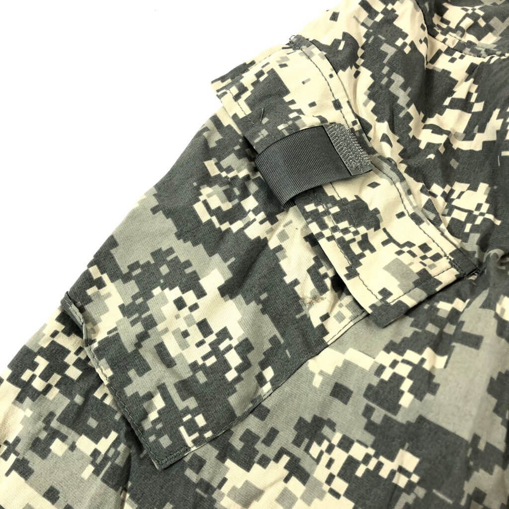 US Army Level 4 Cold Weather Wind Jacket, Gen III, UCP [Genuine Issue]